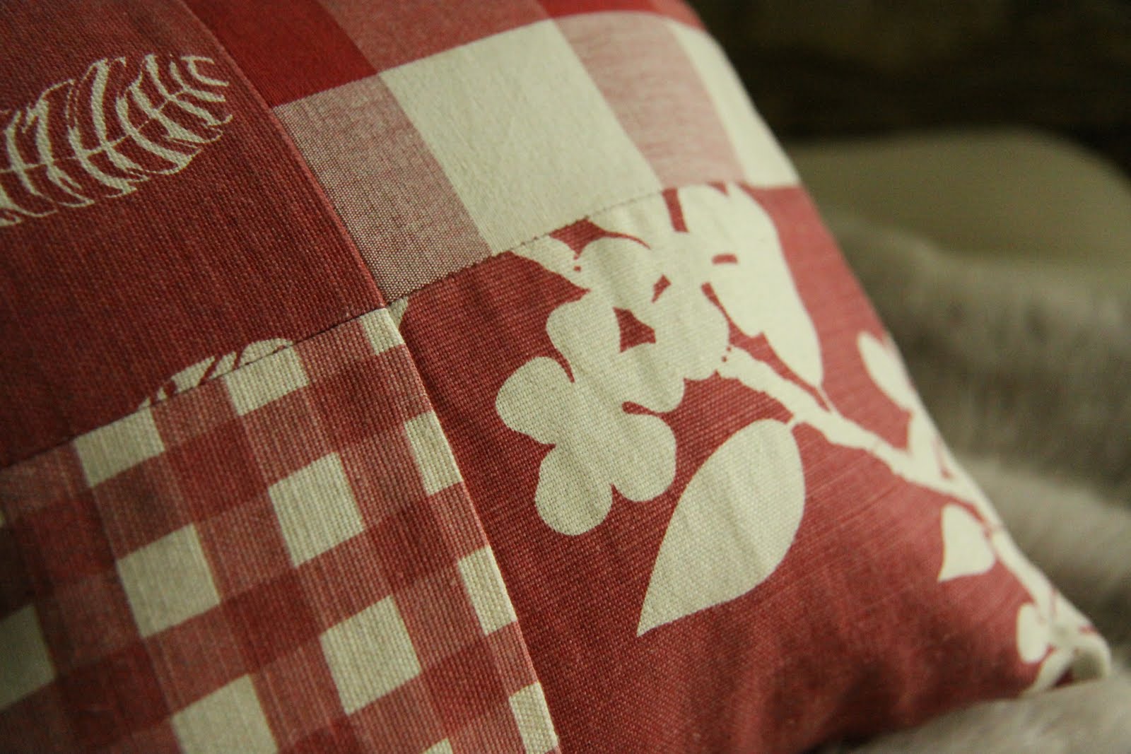 Modern Country Style: Easy Patchwork Cushion Reveal!