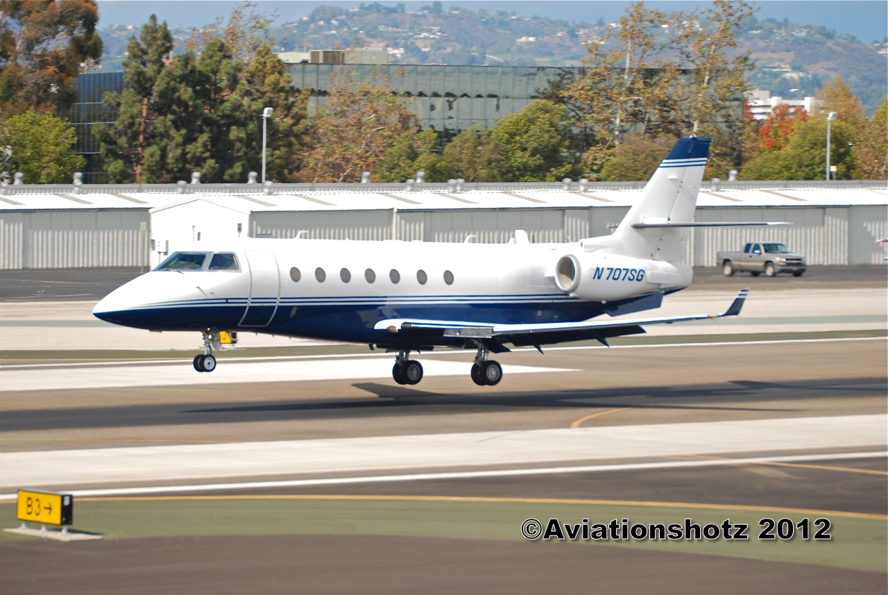 Aviationshotz: GULFSTREAM G200