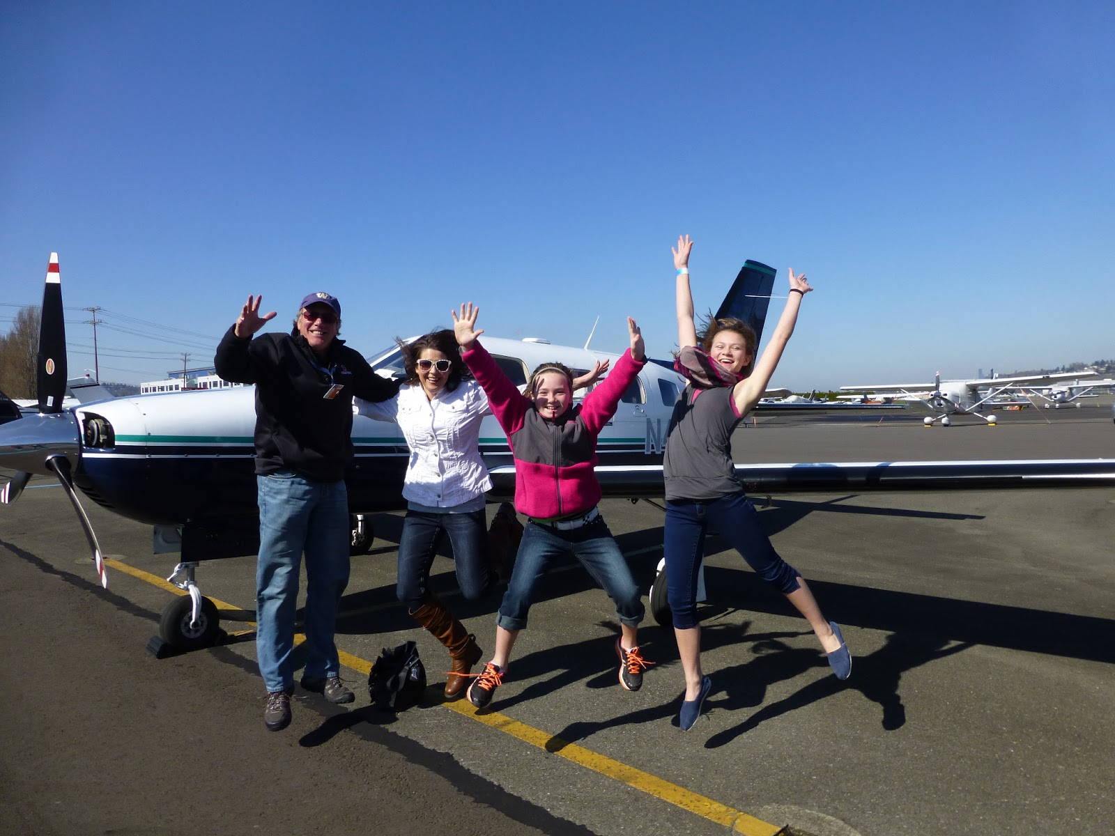 Flight To Success: Fly Girls...