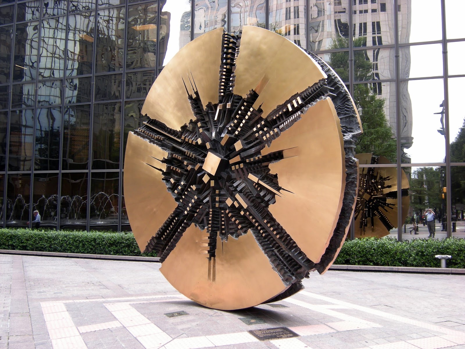 The Mathematical Tourist: Grande Disco