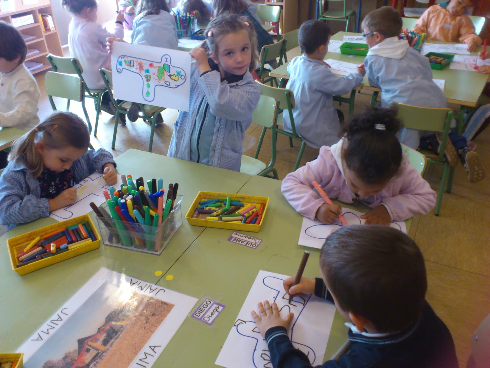 LOS PROYECTOS DE AULA DE NIKA: octubre 2012