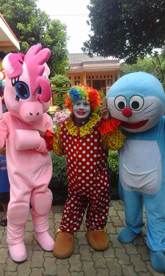 SEWA BADUT CIBUNGBULANG KOTA BOGOR - Sewa Badut Sulap Ulang Tahun Dan ...