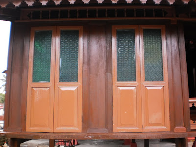 fairus.com: RUMAH TRADISIONAL MELAKA @ KAMPUNG ALAI