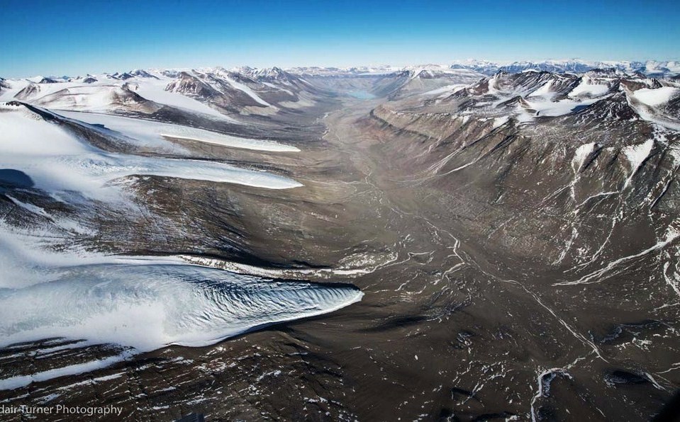 Ultima Thule: Dry Valleys and Lake Vanda - wonderful Antarctica