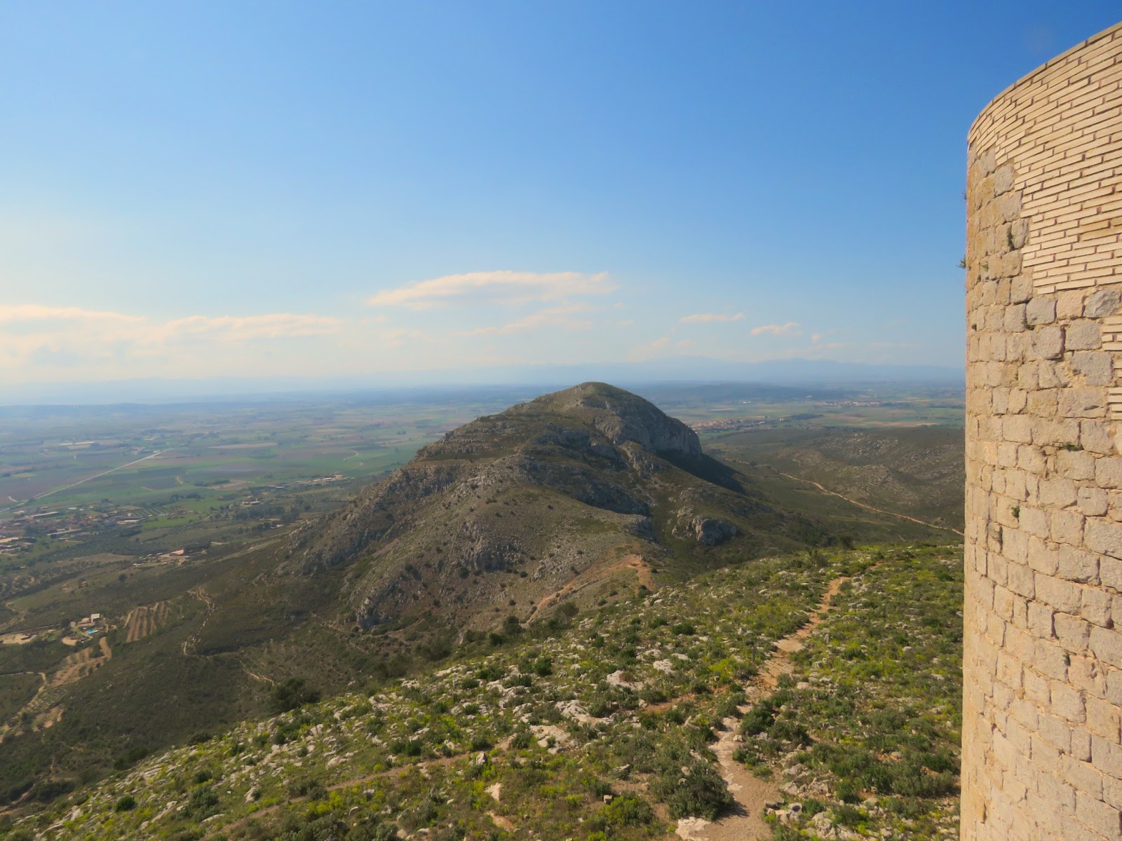 just saying ...: Torroella de Montgrí ... now that's what I call a ...