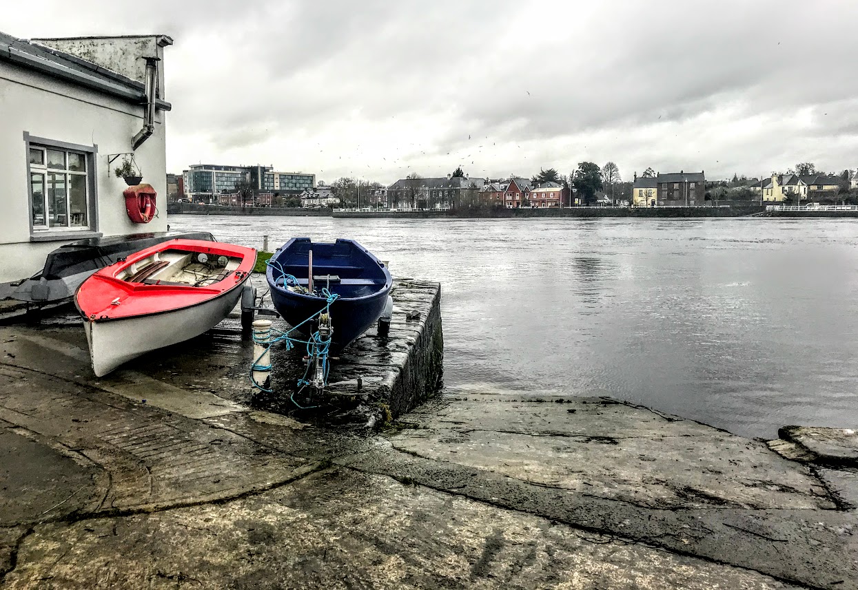 Patrick Comerford: An old boat club is on the site of the Viking port ...