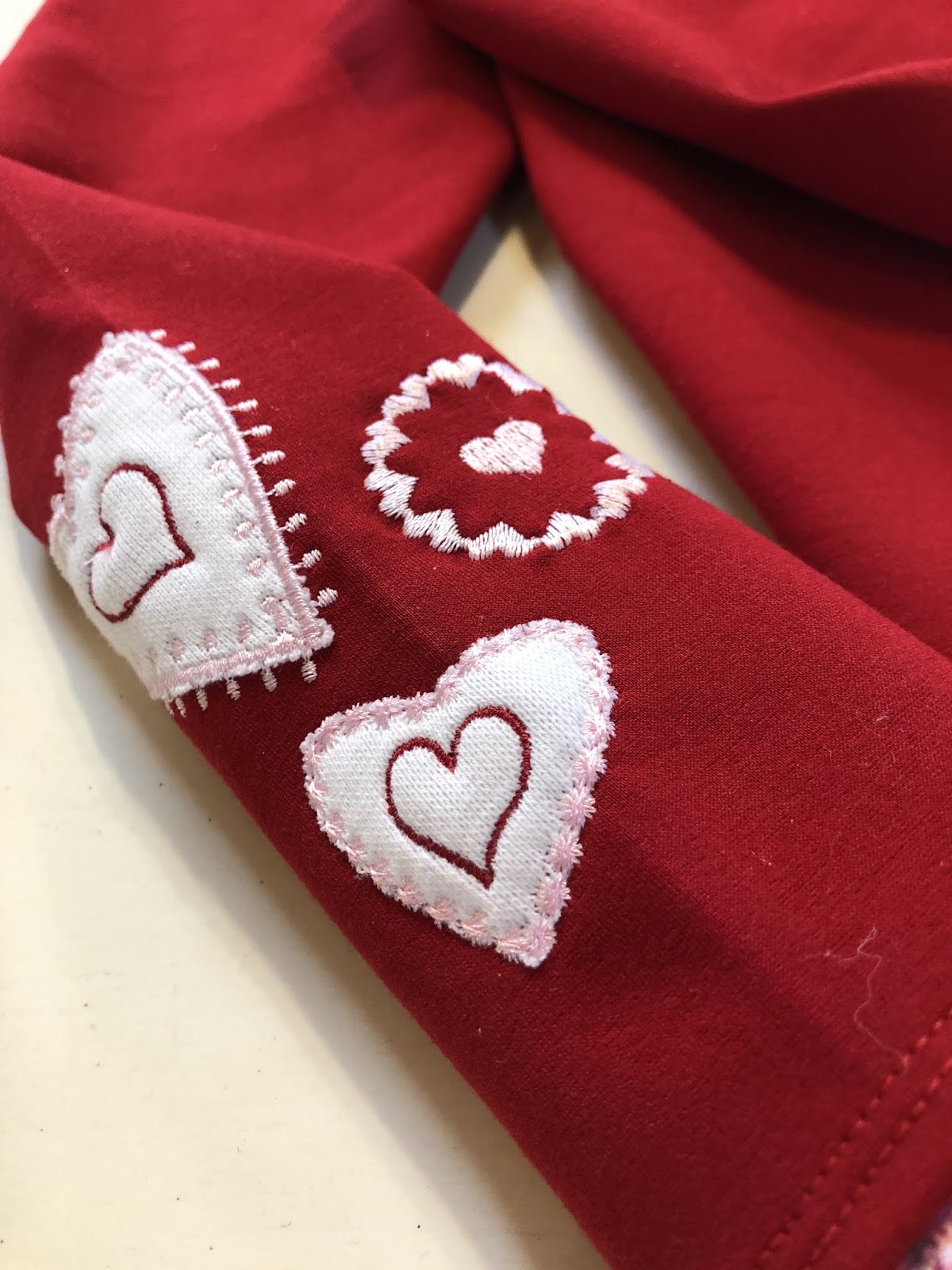 Girls in the Garden: Valentine Leggings with Pfaff Applique Creator