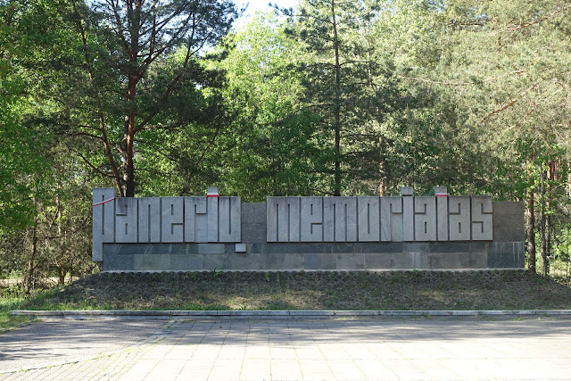 worldgrazer: Mass Murder Concealed in Lithuania's Ponar Forest - A ...