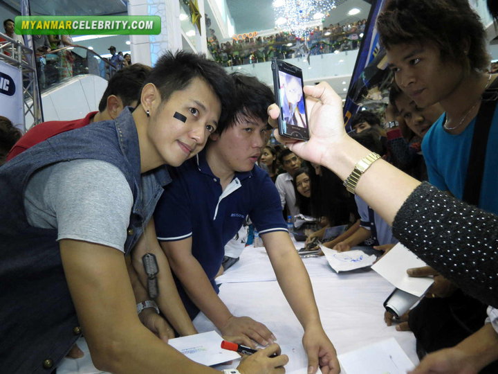 PHOTOS: Sai Sai Kham Leng's "Date Date Kyae" Album Promotion