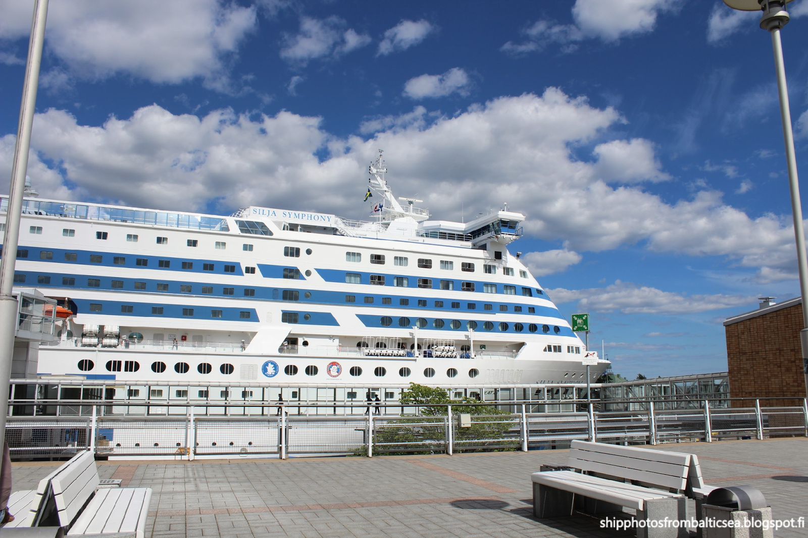 .: Commodore risteily Tukholmaan Silja Symphonylla.