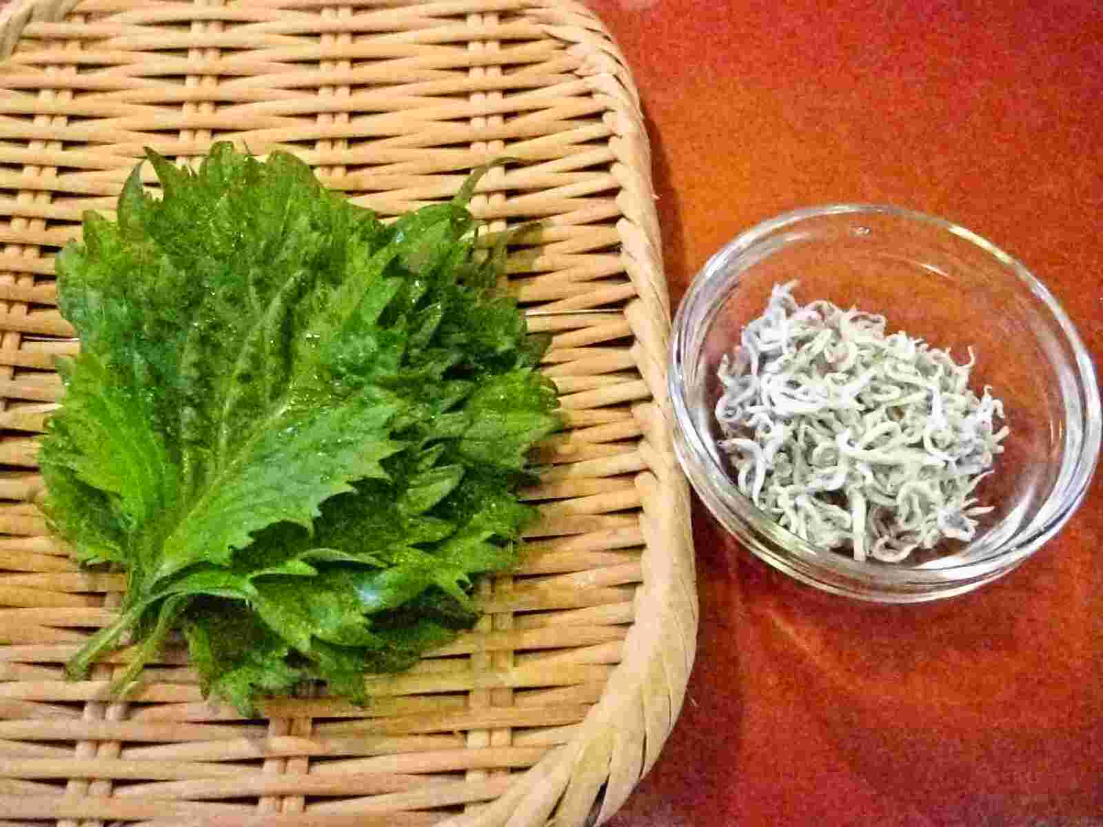 Recipes for Tom: Shirasu to shiso no mazegohan / steamed rice with ...