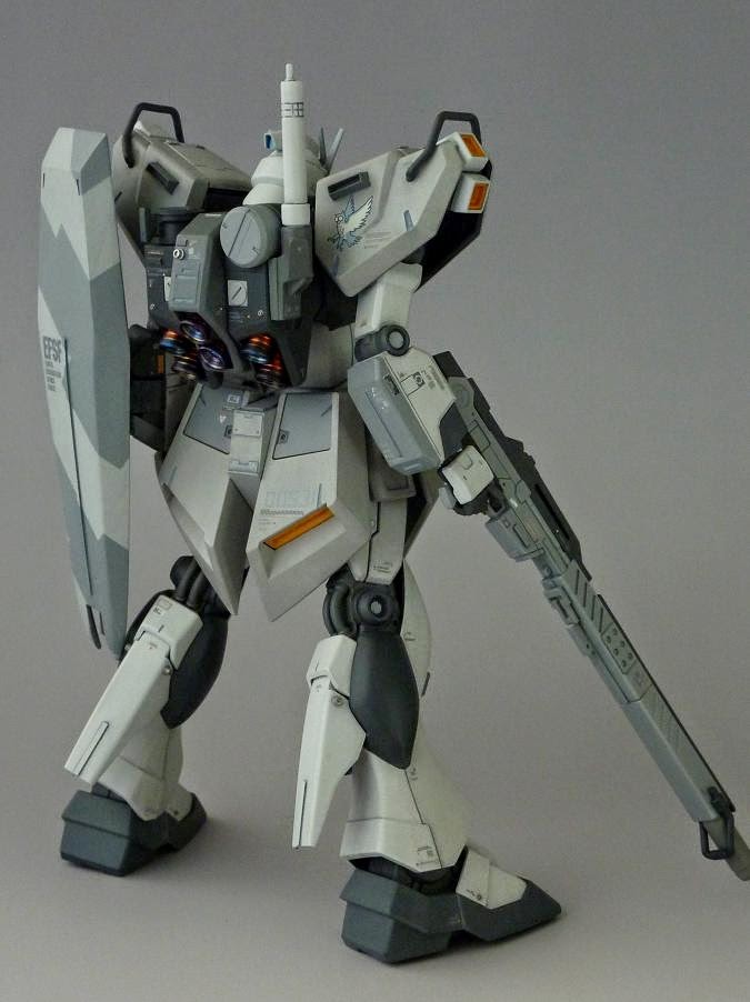 HGUC 1/144 nu Gundam "Small Head" Custom Build