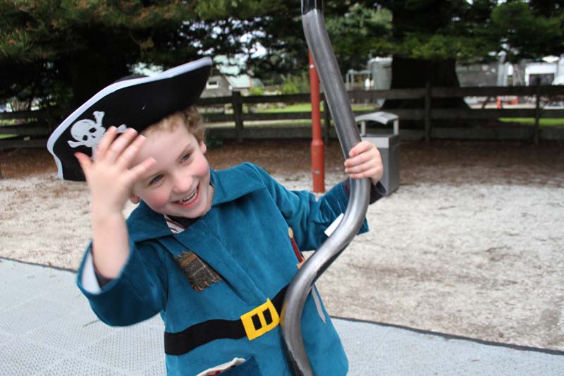 Big Little: Make your own Pirate Jacket!