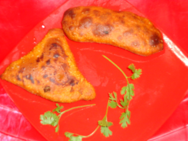 Nivedita's Kitchen: Pudachi Wadi | Coriander Rolls for ICC April