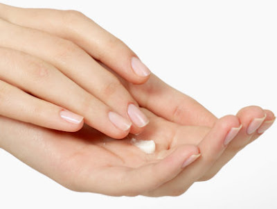 Claudia Rafaella: Cómo mantener unas manos bonitas