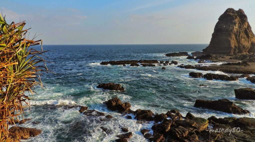 TANJUNG PAPUMA: SURGA DI BALIK BUKIT - alaMasEdy