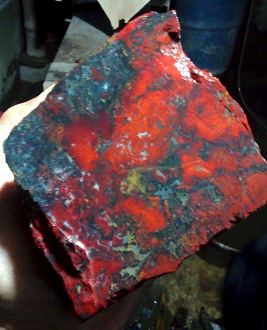 Mengenal Batu Badar Besi Merah Cabai Asli Kebumen