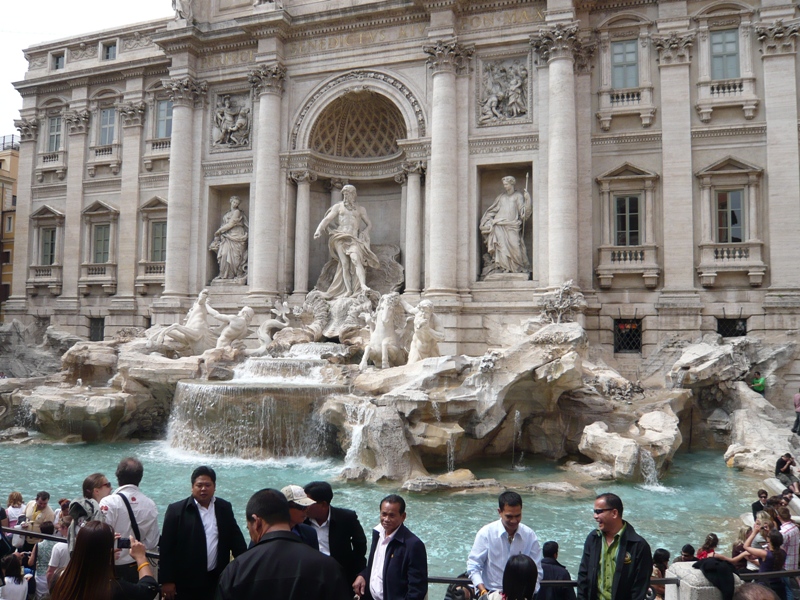 Kitchen and Residential Design: Bring home the Trevi Fountain