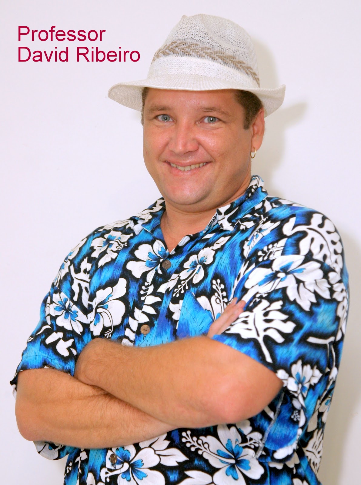 DAVID RIBEIRO - FILÓSOFO NATURAL, CANTOR , COMPOSITOR E MÚSICO DA NOITE