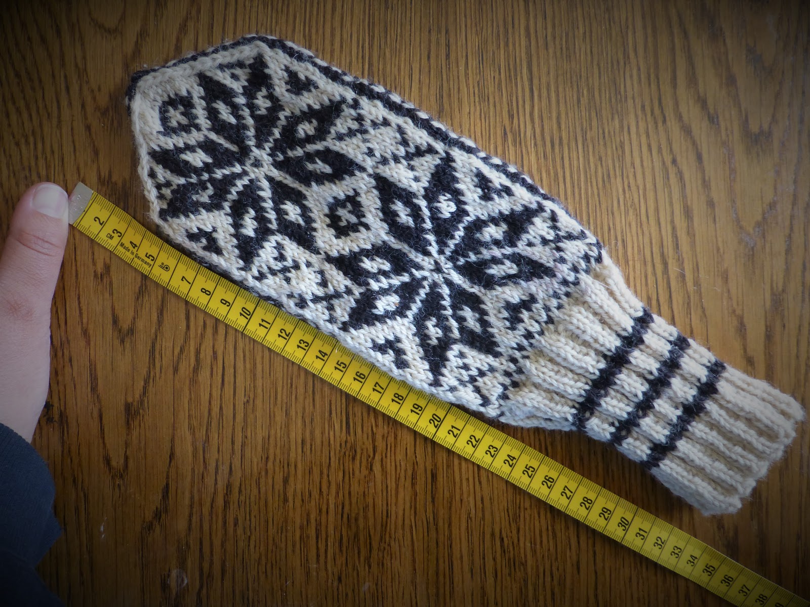 Østerdalsbrura: How to knit selbu mittens. Free pattern! / Hvordan ...