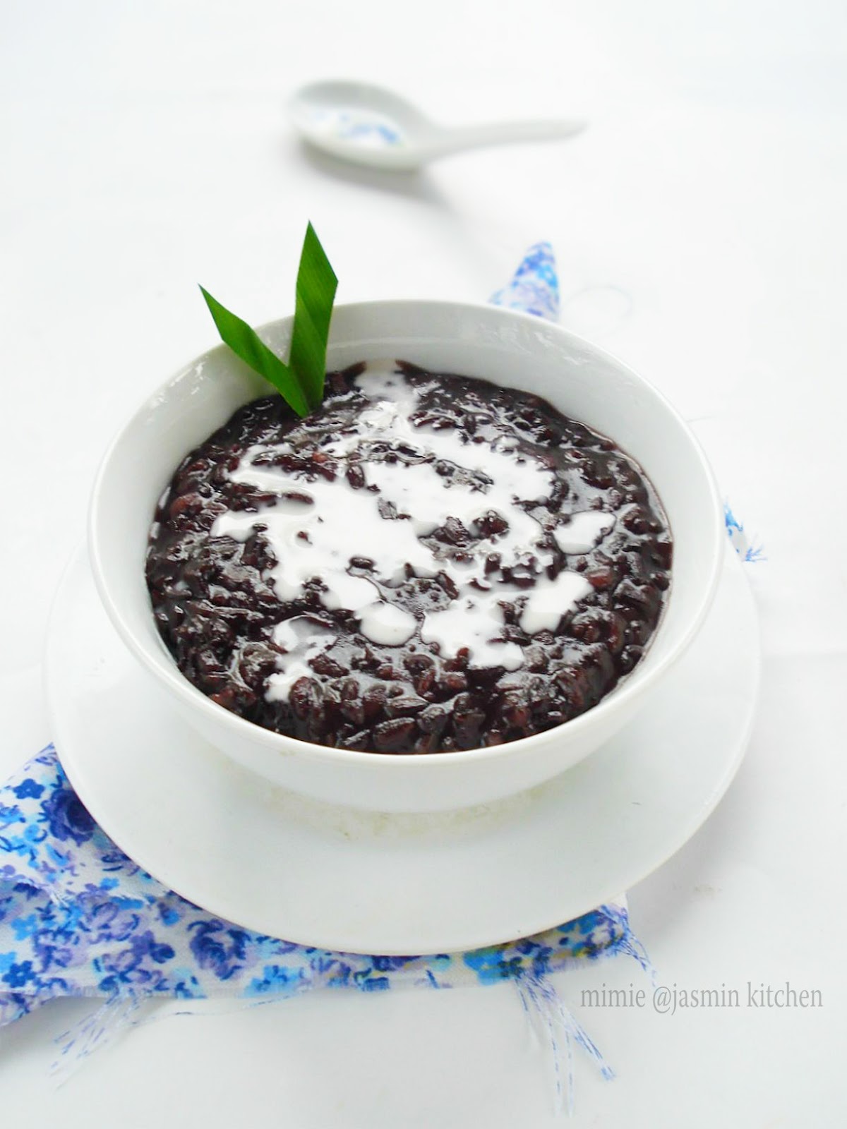 jasmin's kitchen: BUBUR KETAN HITAM