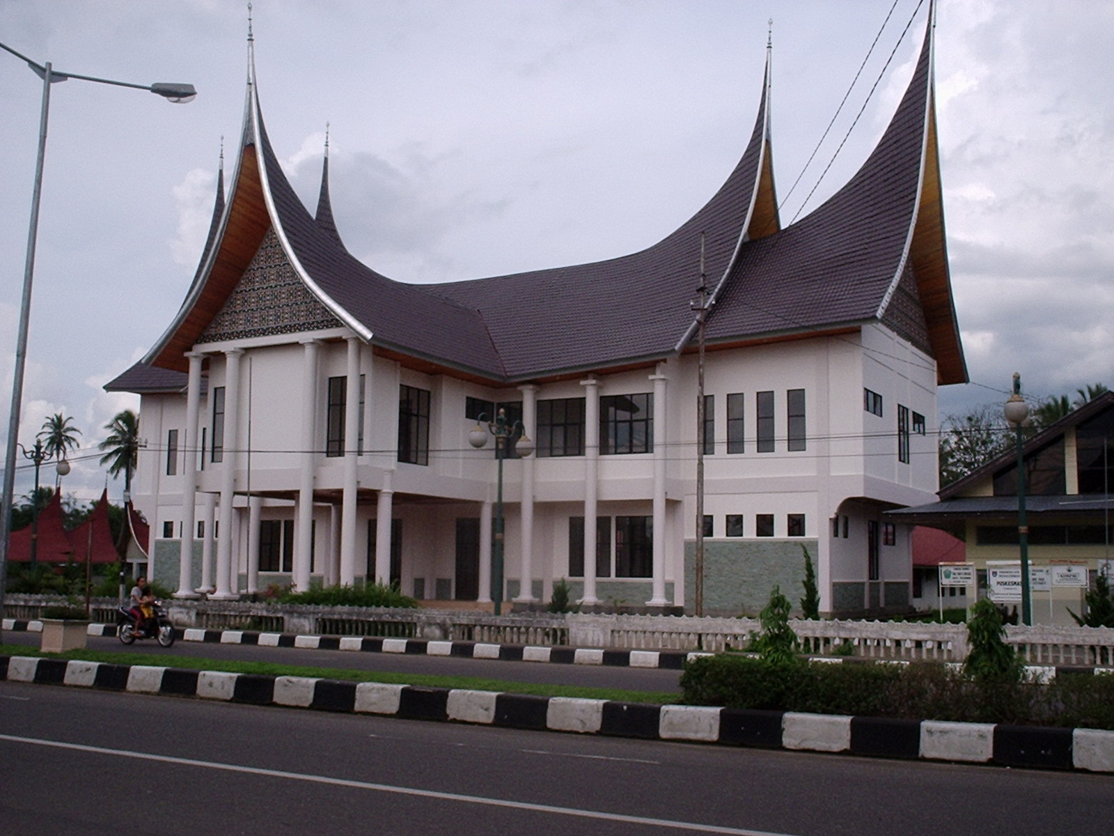 Ramblings of the Cheeseburger Buddha: Some Fancy Architecture in Sumatra