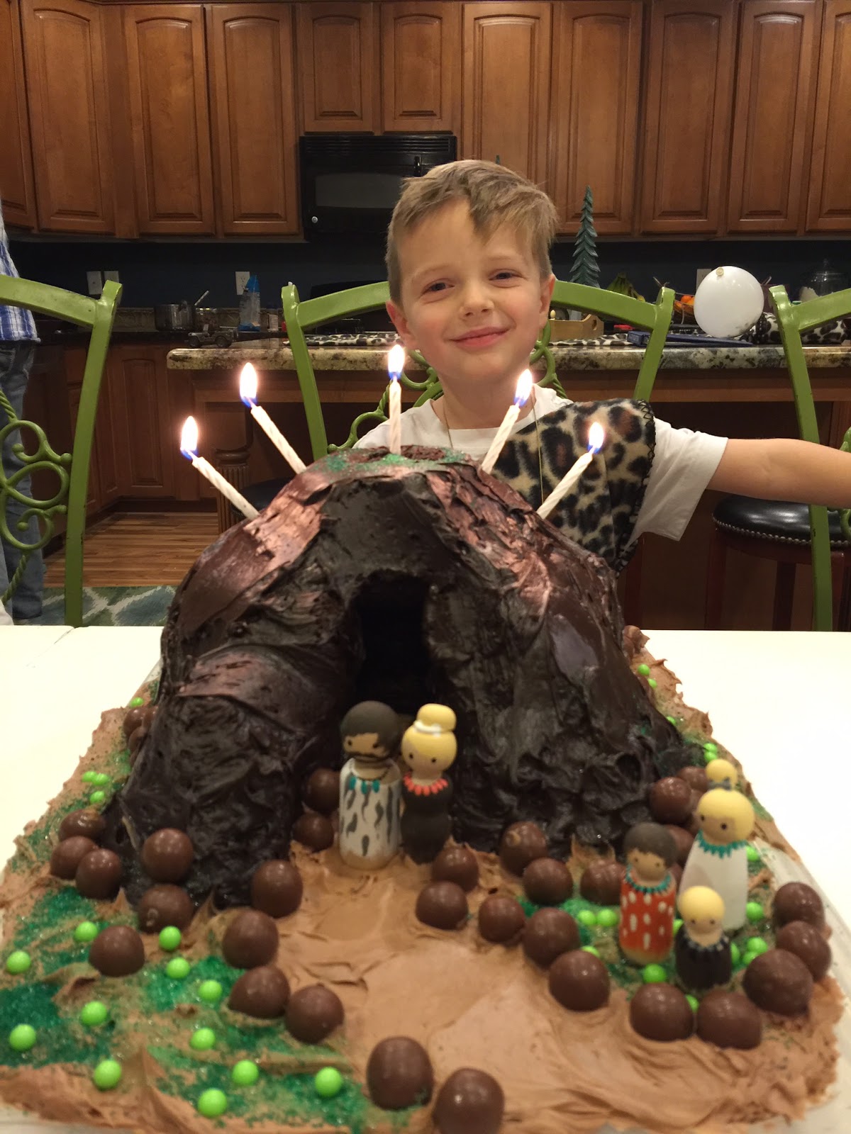 restlessrisa: Caveman Cake