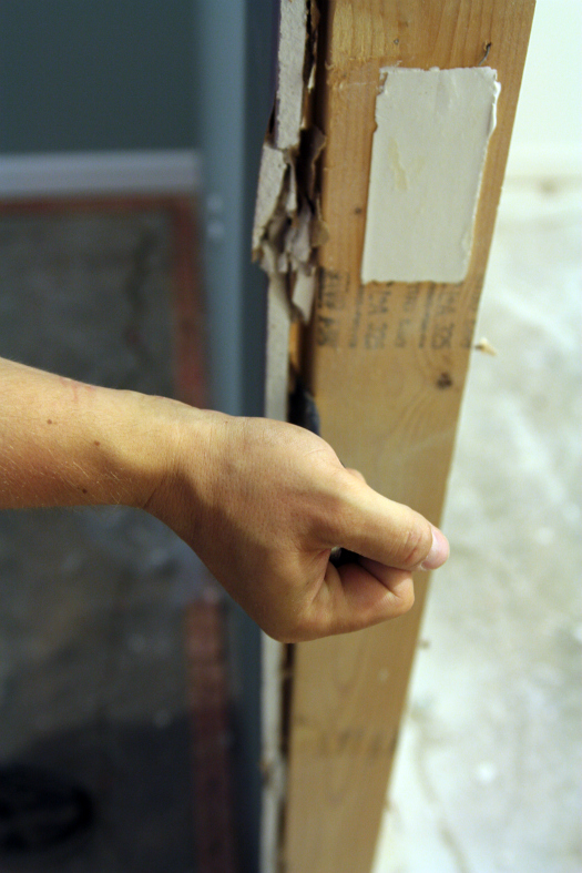 IHeart Organizing: Basement Progress: My Fairytale Room Part 1