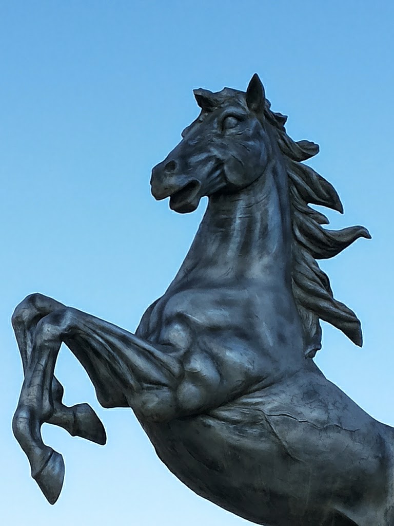 kurdistanart: Statue Of Horse Near the Rizgary Hospital of Kurdistan ...