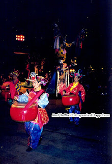 Meet The World: The Mulan Parade at Disneyland - 1998