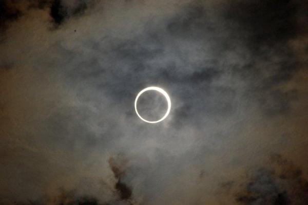KINABALU: GOLD CROWN SOLAR ECLIPSE