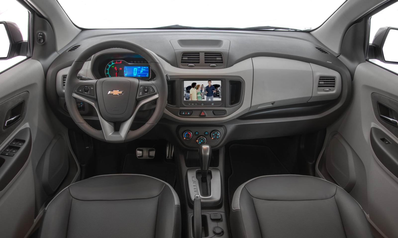 Chevrolet Spin 2015: preços, itens de série e especificações