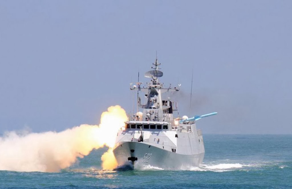 Type 056 Jiangdao Corvette 582 蚌埠 Bengbu Test Fires YJ-83 Antiship ...