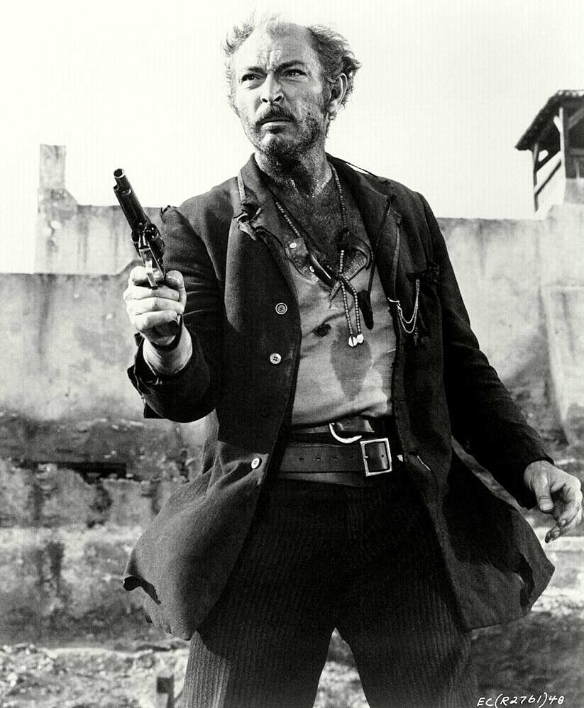 TheBad.net - The Lee Van Cleef Blog: El Condor Press Photos - Black and ...