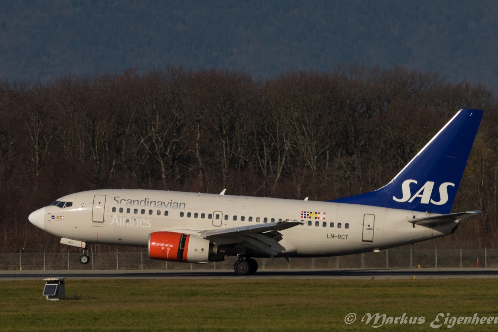 FLUGZEUGE: LN-RCT Boeing B737-683 B736 >SAS