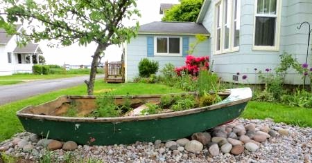 Garden Decor -Bring a Boat to your Backyard