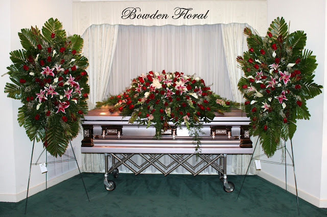 Bowden Floral: Deluxe Casket Spray and Easels