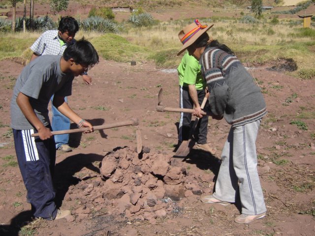 aMéRiCa LaTiNa !!!: La Huatía, Sabor y Aroma Ancestral