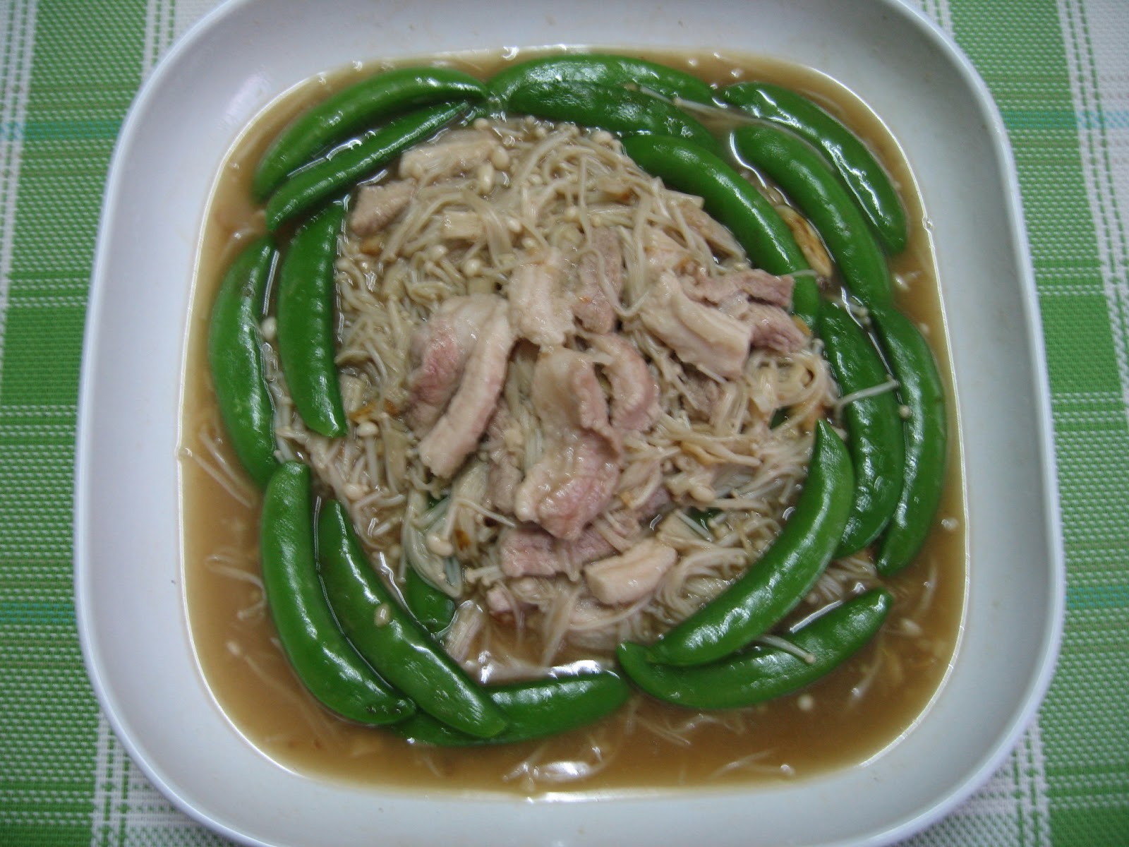 Sumptuous Flavours: Inoki Mushrooms & Snow Peas With Pork Belly Slices ...