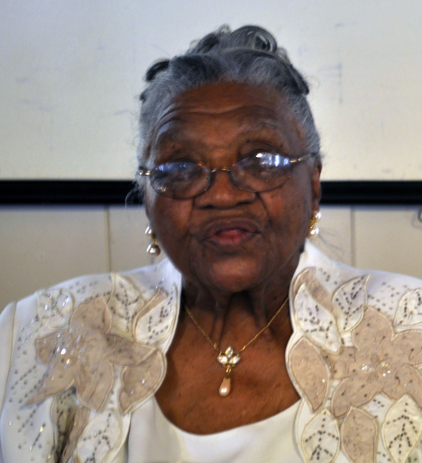 FAMILY HISTORY CHANNEL : Rillie Louise Gilchrist