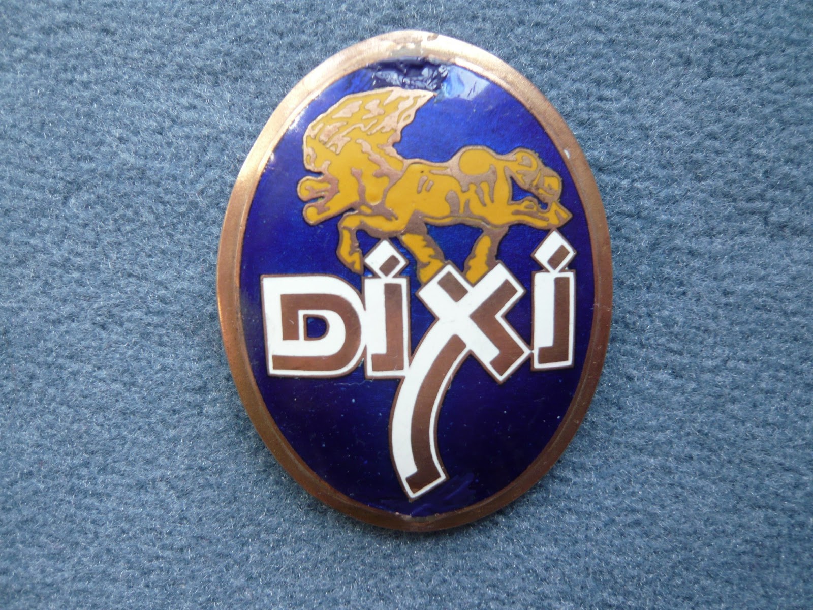 RadiatorEmblems: DIXI / GERMANY