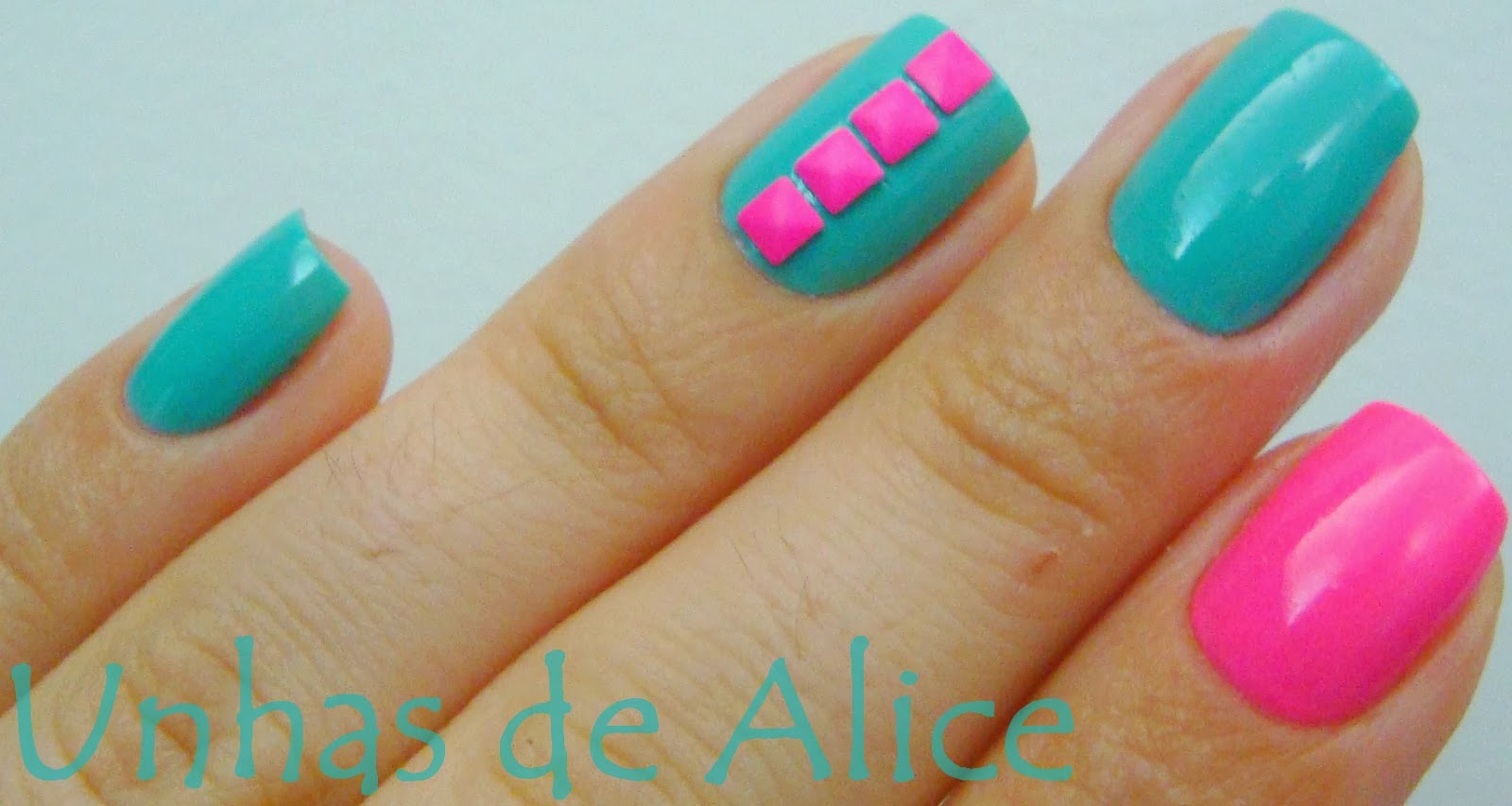Unhas de Alice: Flores para Iemanjá - Risqué + Spike Neon