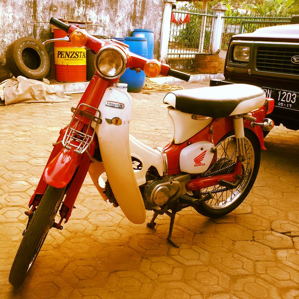 Honda C50 Pispot Tahun '75 - LAMPUNG - LAPAK MOBIL DAN MOTOR BEKAS