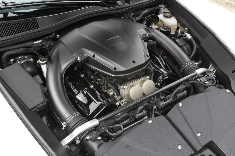 Teste em vídeo do GT6: Lexus LF-A V10 4.8 40V