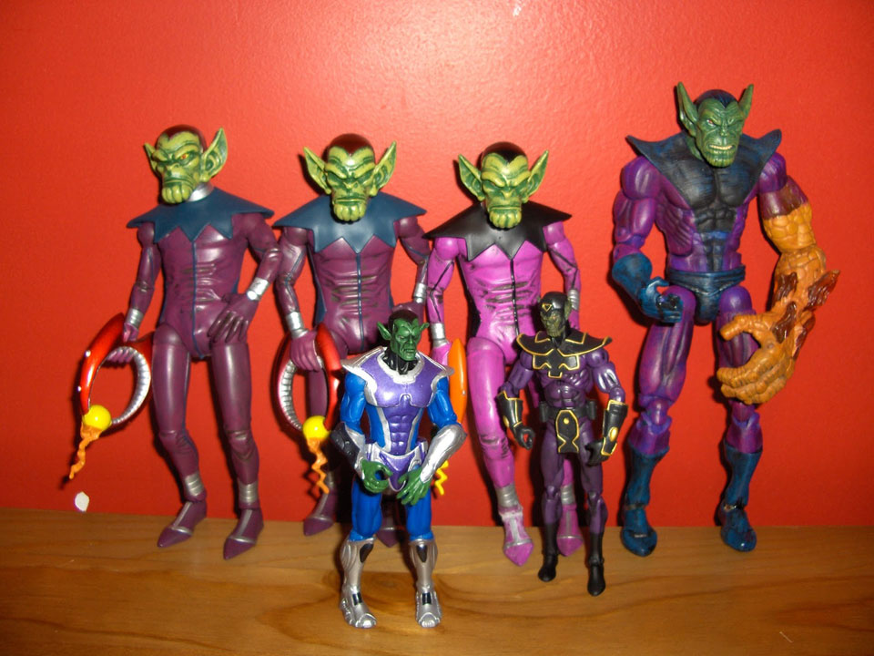 Fully Jointed Play Figures: Flea Market Hunting: Marvel Universe