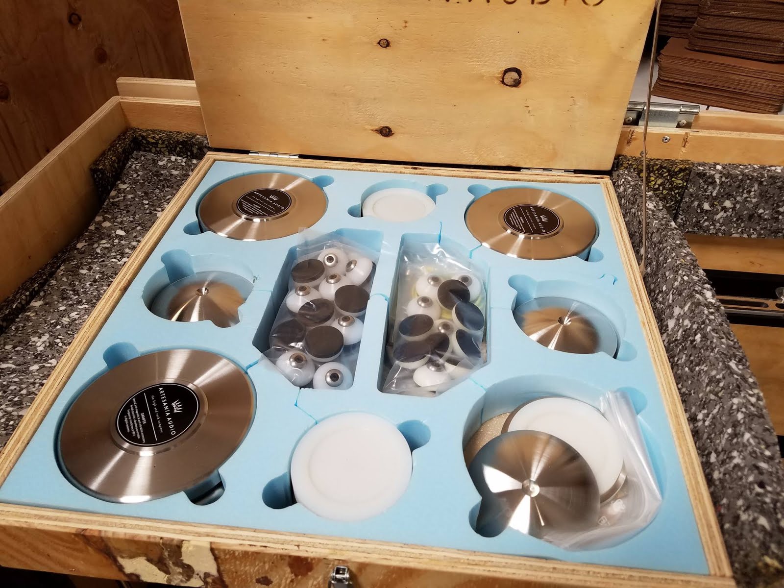 ARTESANIA AUDIO EXOTERYC RACK AND AIRE PLATFORM – M & S | Ultimate High ...