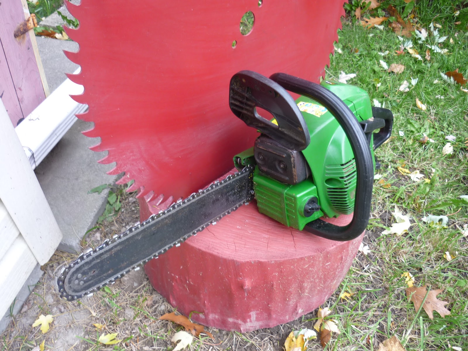 VINTAGE CHAINSAW COLLECTION