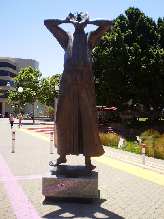 PERTH CITY STATUES AND SCULPTURES