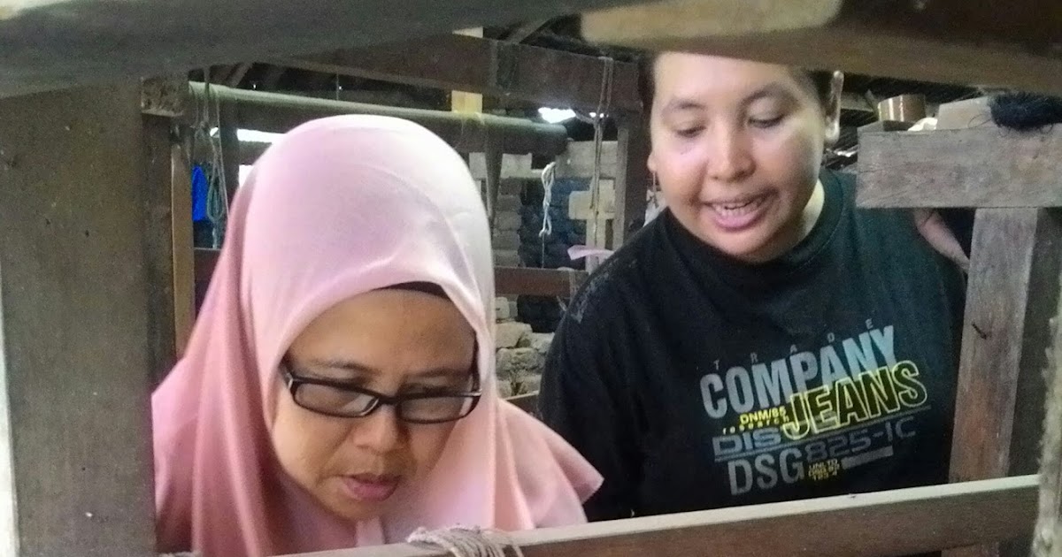 DluwangArt Kerajinan Kertas Koran Bekas: Pelatihan Tenun Koran Bekas