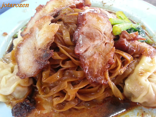 Footsteps - Jotaro's Travels: YummY! - Curry Kon Loh Wantan Mee @ Happy ...
